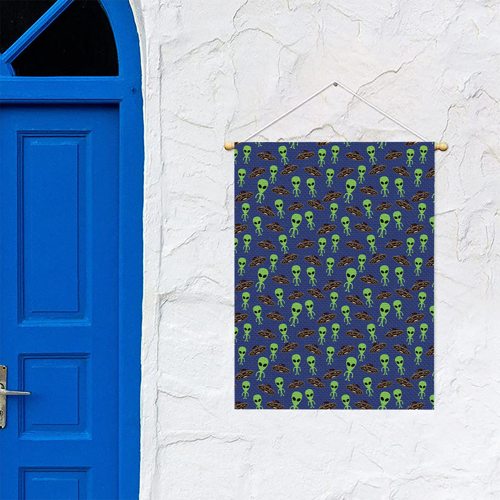 Cute Green Alien UFO Print Garden Flag – GearFrost