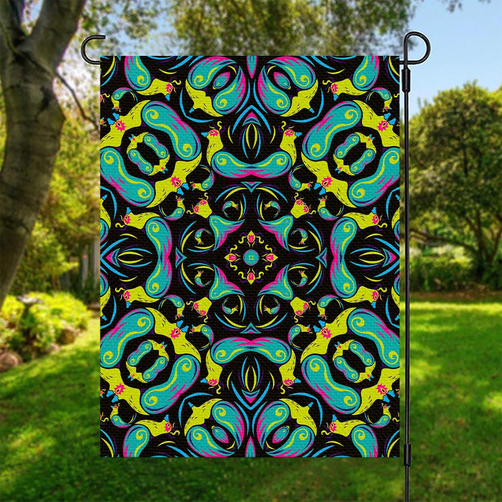 Ornament Psychedelic Trippy Print Garden Flag – GearFrost
