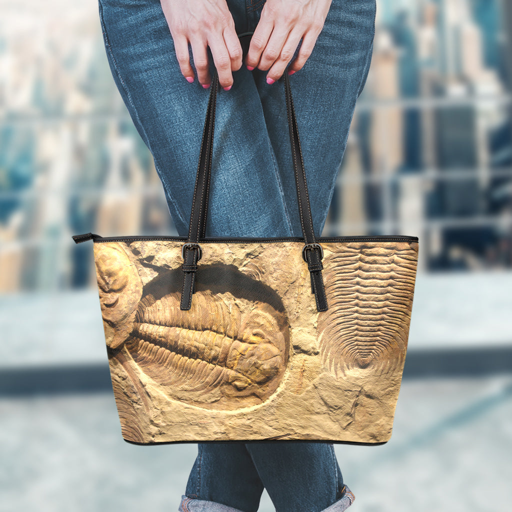 Trilobite Fossil Print Leather Tote Bag With Zipper – GearFrost