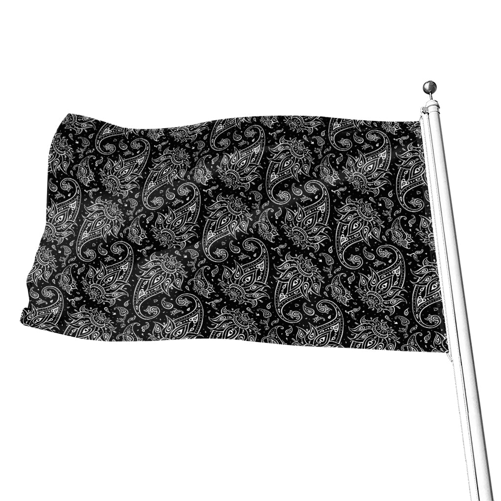 White And Black Paisley Pattern Print Flag – GearFrost