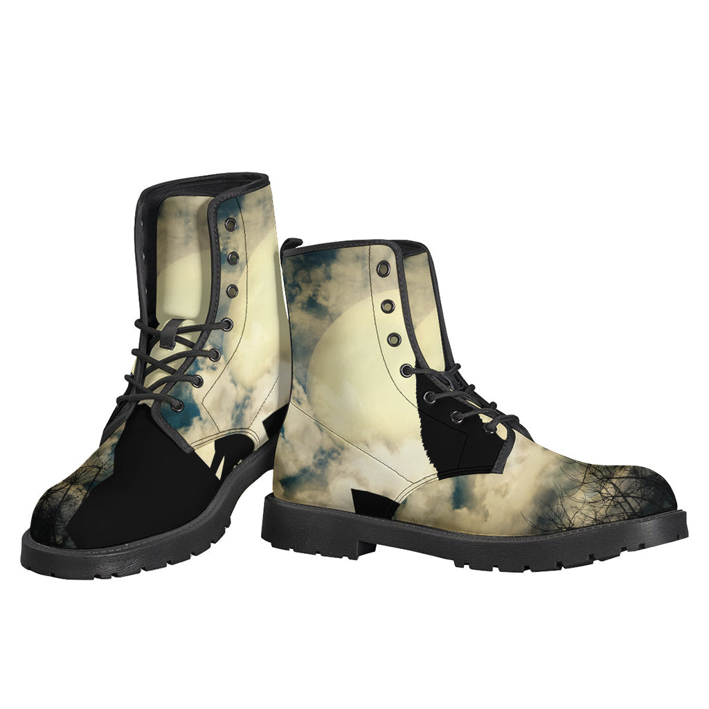 Wolf Howling At The Full Moon Print Leather Boots – GearFrost