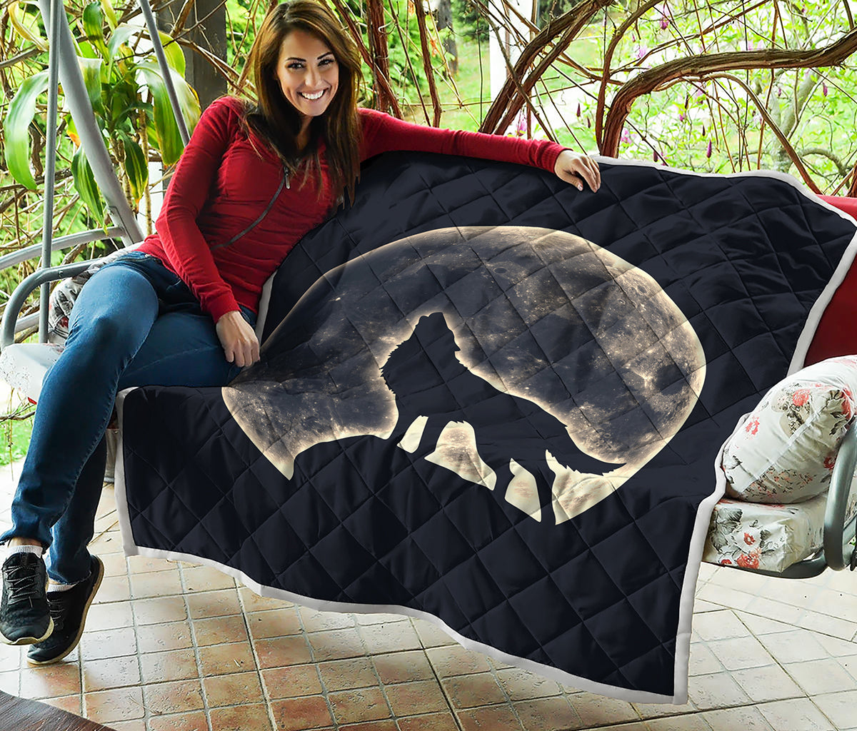 Full Moon Howling Wolf Print Quilt – GearFrost