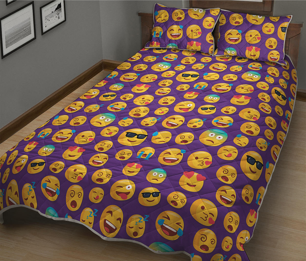 Purple Emoji Pattern Print Quilt Bed Set – GearFrost