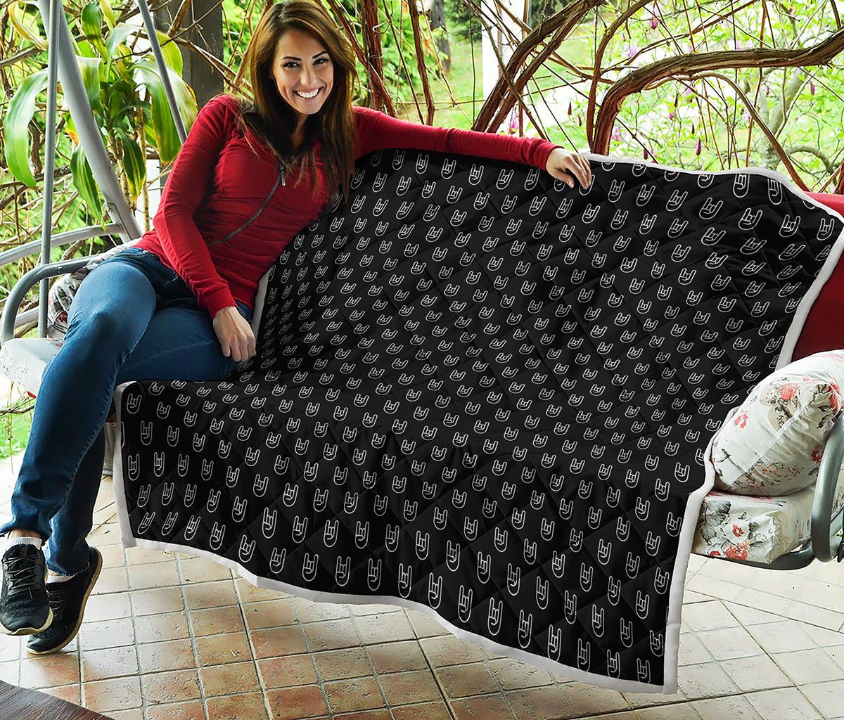 Rock And Roll Hand Symbol Pattern Print Quilt – GearFrost