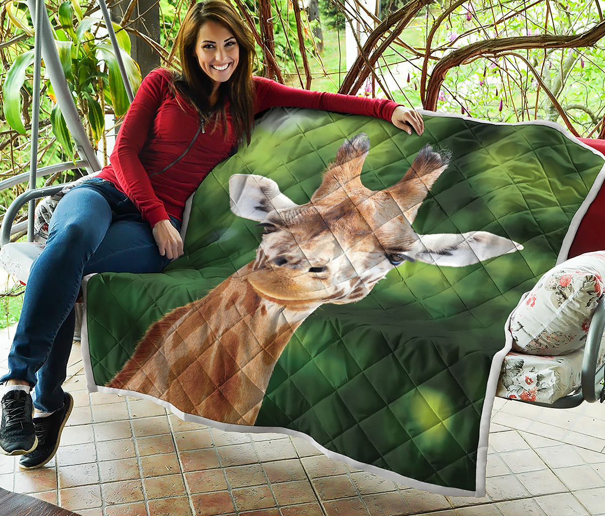 Smiley Face Giraffe Print Quilt – GearFrost