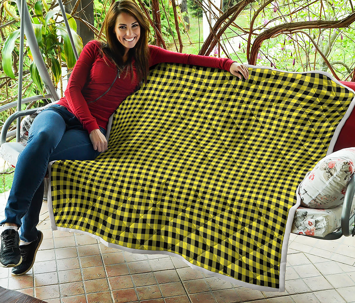 Yellow And Black Check Pattern Print Quilt – GearFrost